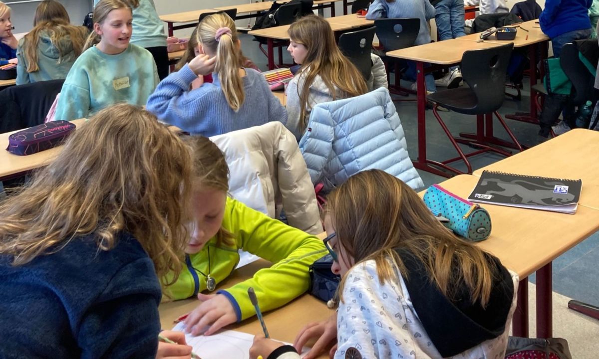 Voll normal immer “on” zu sein? – Medienkompetenztage bei den 5ern – AJG